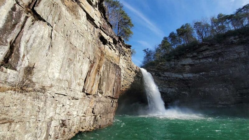 18 Best Waterfalls in Alabama [Update 2023]