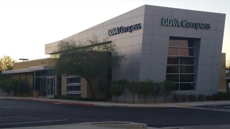 12 Best Banks in Florida [Ranked in 2023]