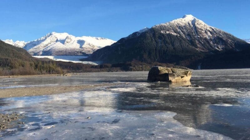 12 Best Lakes in Alaska [Update 2023]