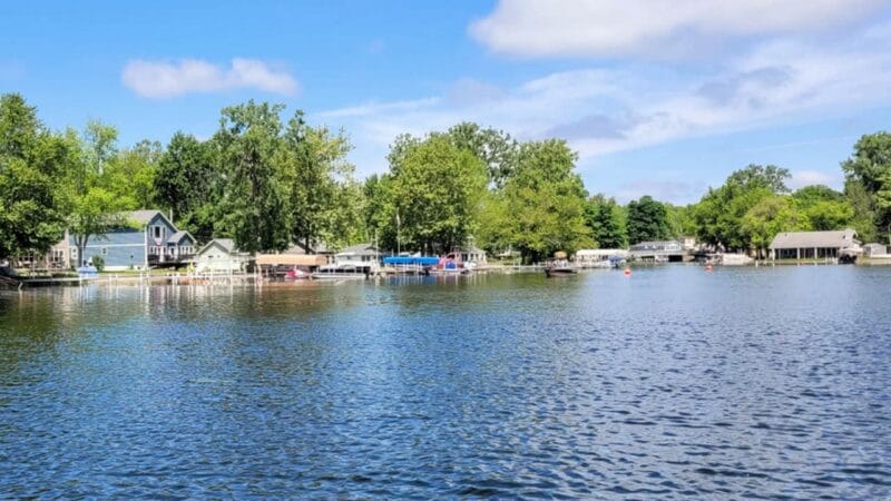 14 Best Lakes in Indiana You Should Visit [Update 2023]
